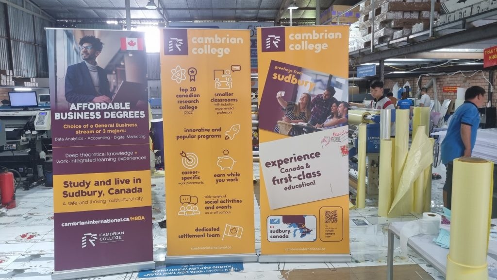 | Chân Standee Tại Quận Tân Bình GIÁ TỐT GIAO HÀNG NGAY